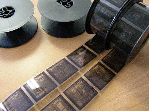 The DS & ME SMA model 51-8K = 16 / 35 mm Roll Microfilm Archive Writer ...